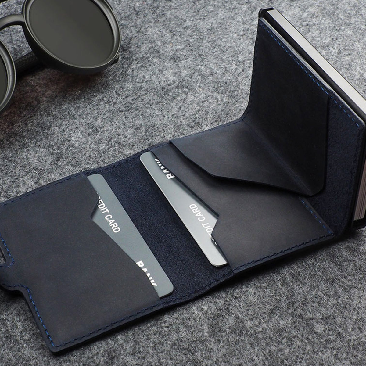 Hugo RFID Wallet – Retro 51 Promotional